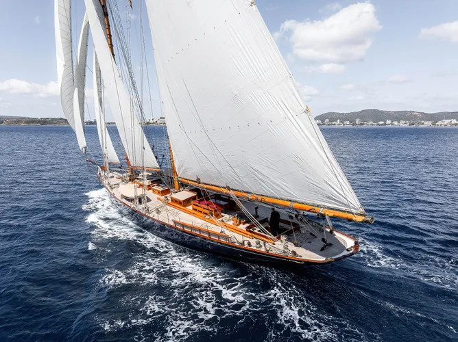 MARIETTE OF 1915 yacht for sale (Herreshoff, 38m, 1915)
